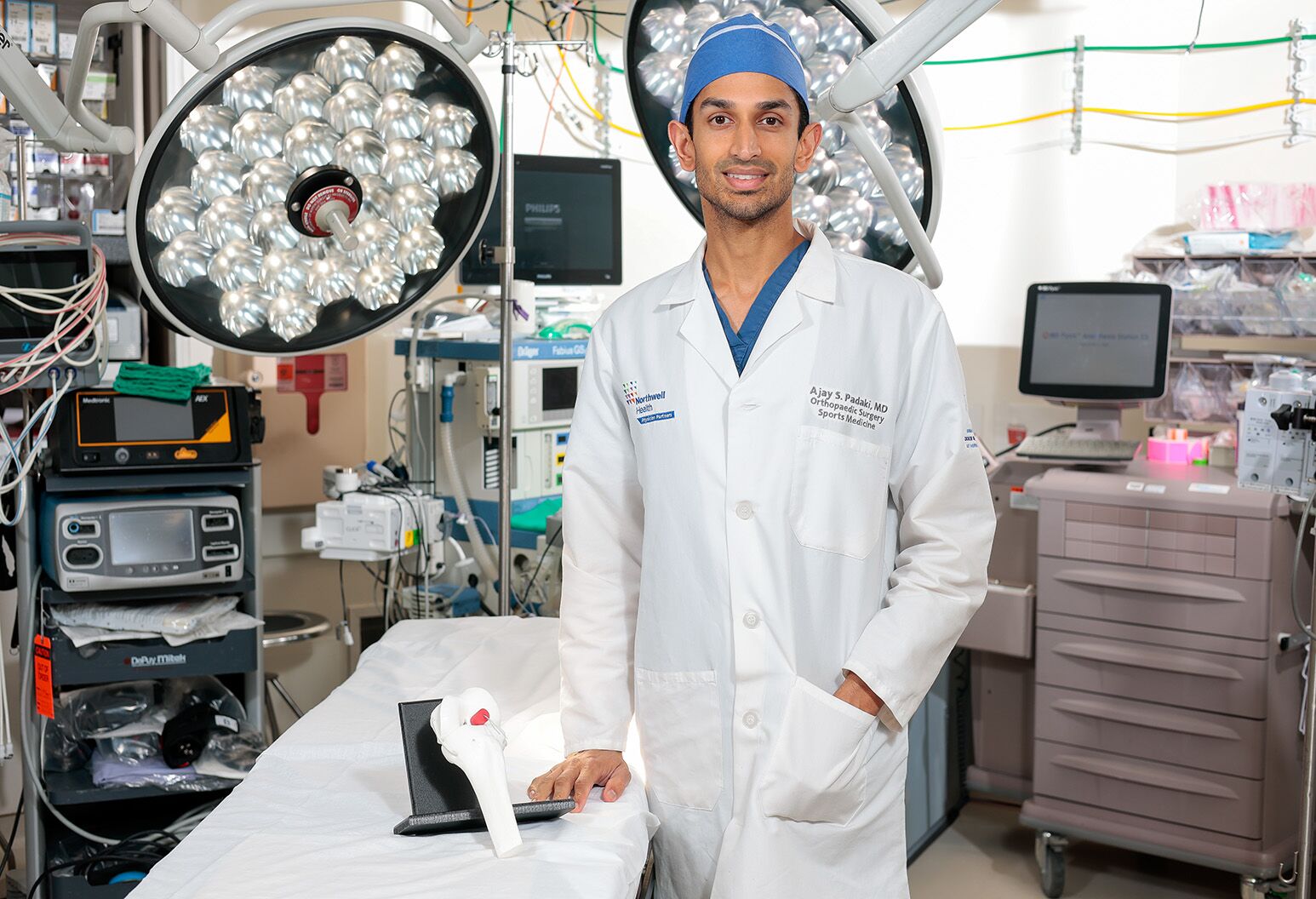 Northwell surgeon performs first ACL restoration using BEAR implant at ...