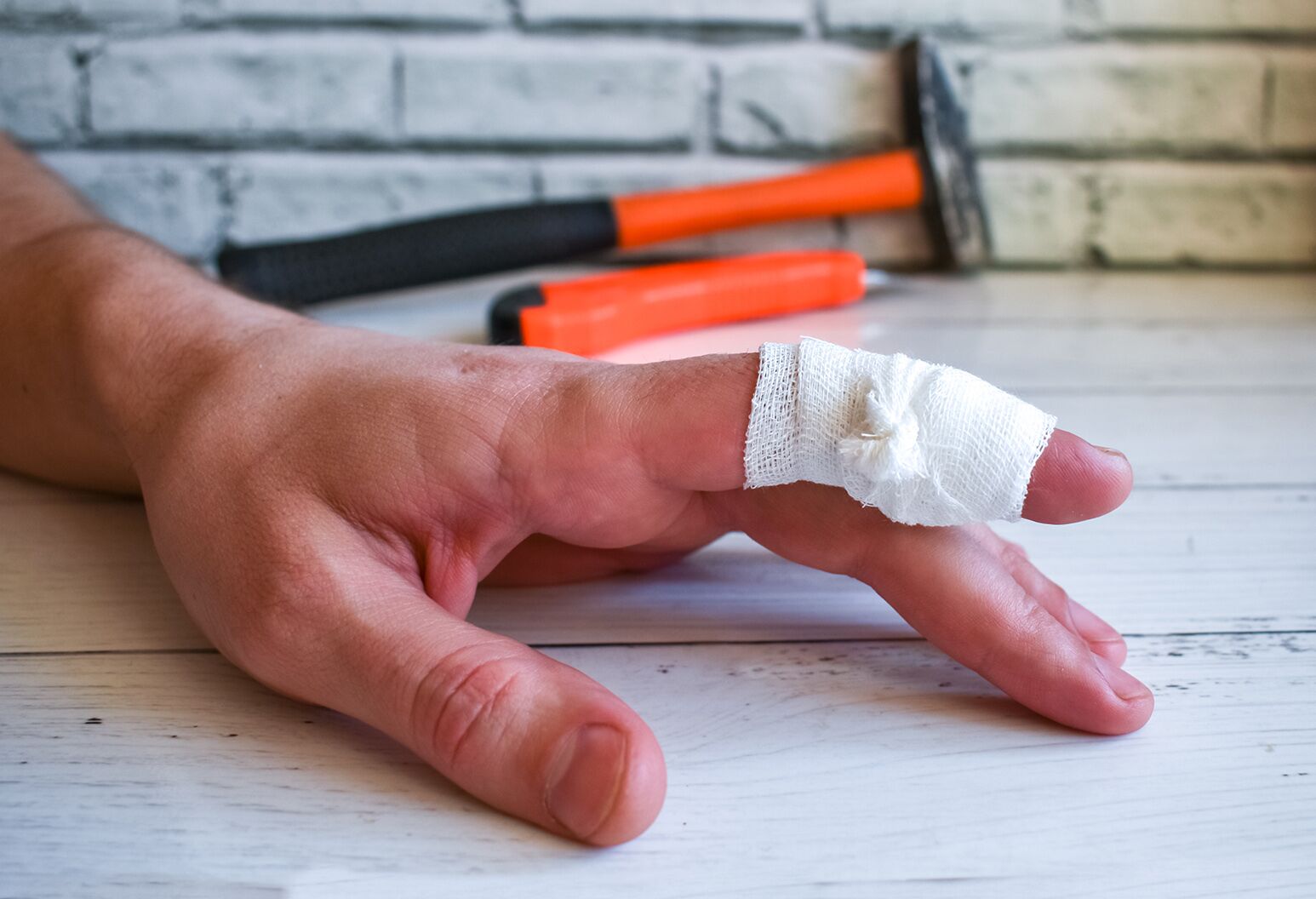 Fingers Locking Up? Here’s Why, and What to Do Next | The Well by Northwell