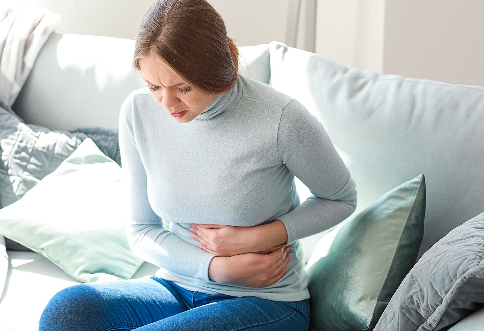 Symptoms of Poor Gut Health Doctors Say You Shouldn't Ignore | The Well ...