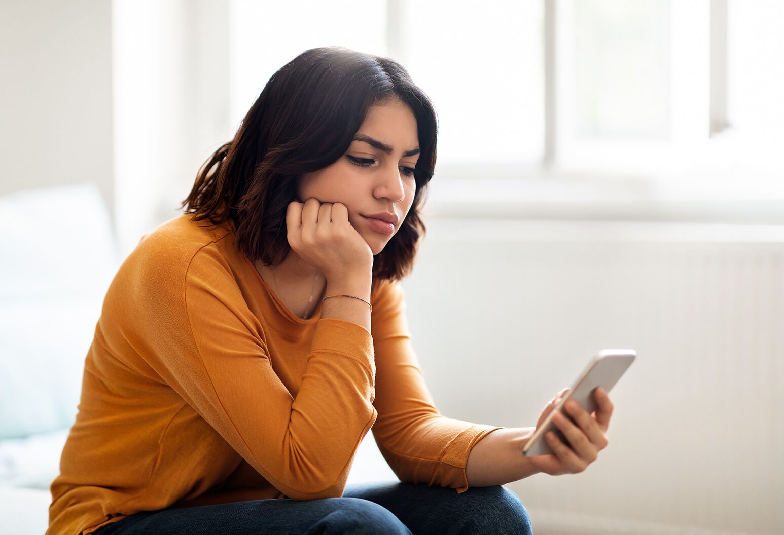 What Is Derealization? A Panic Disorder, Explained | The Well by Northwell