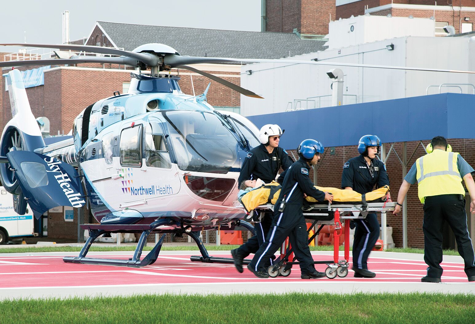 Cohen Children's transport team awarded CAMTS accreditation | Northwell ...