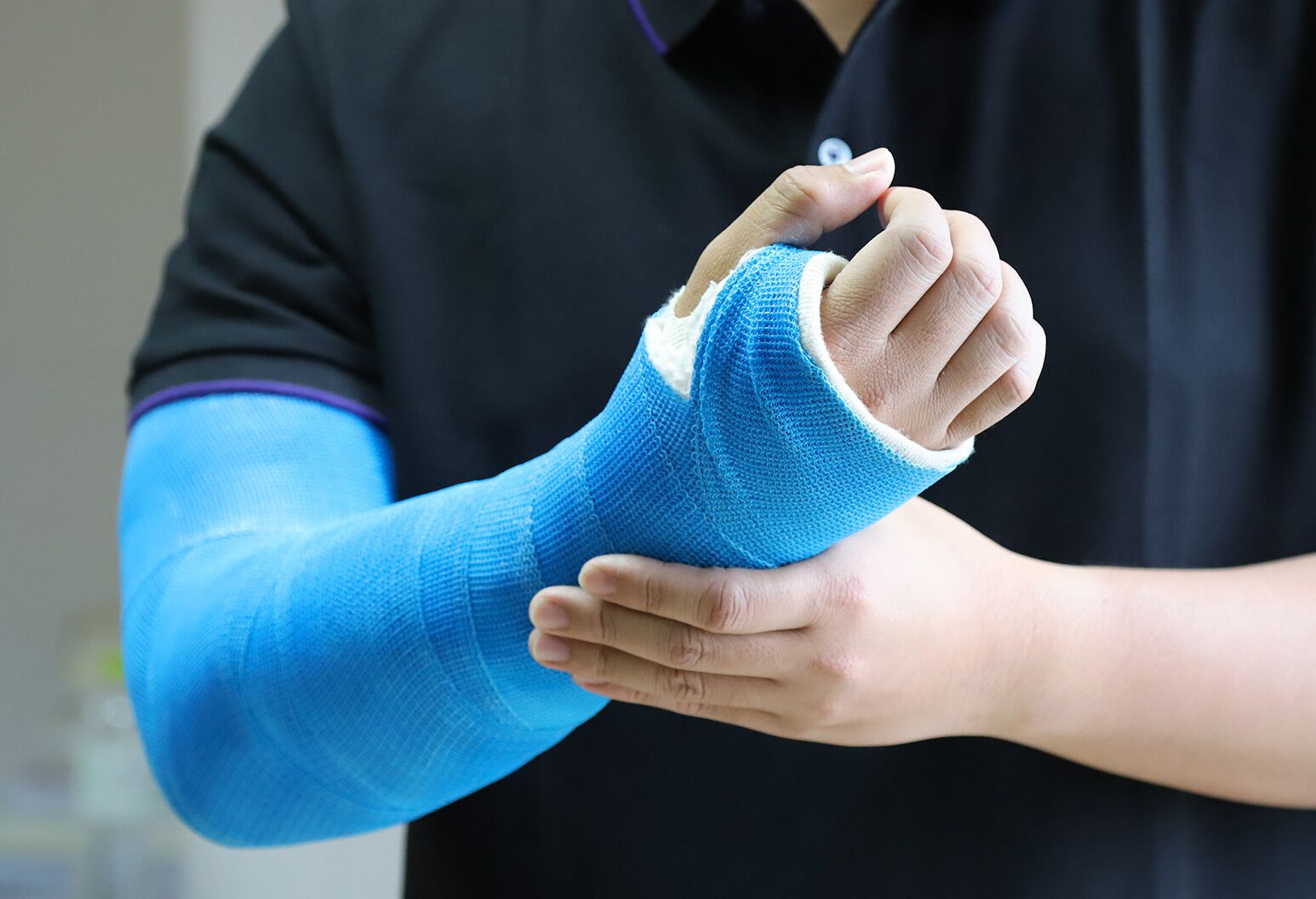 Tennis Elbow Treatment: From Slowing Down to Surgery | The Well by ...