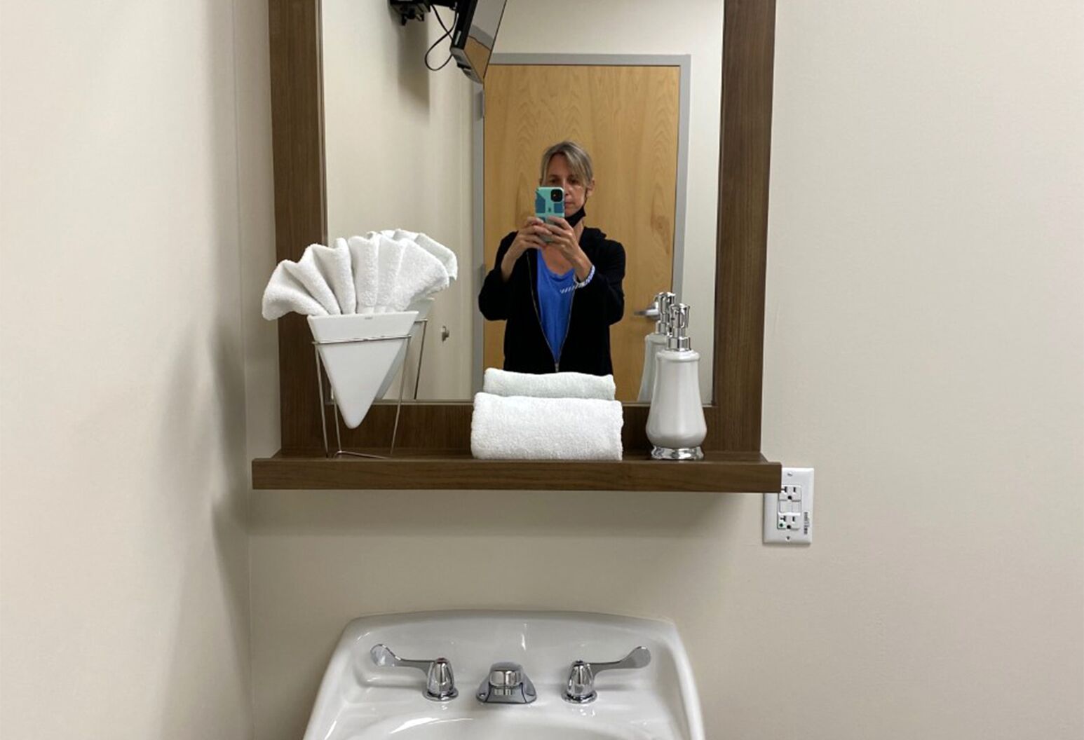 Here’s What To Expect During A Sleep Study | The Well by Northwell