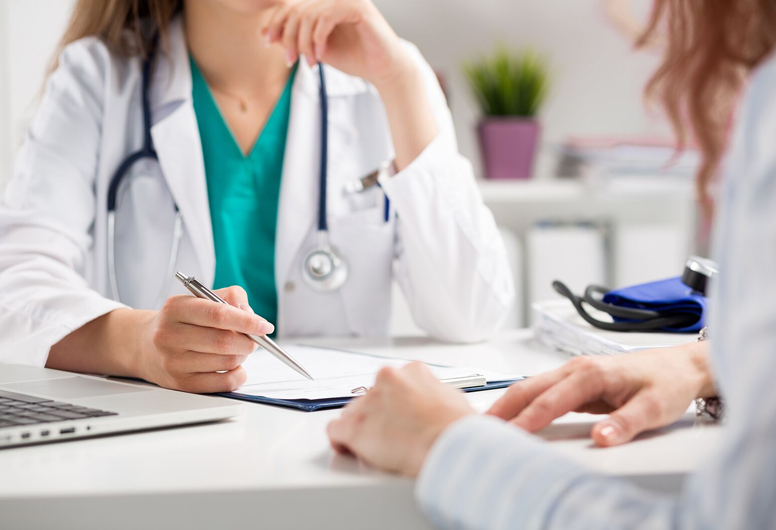 POTS Syndrome Symptoms: 8 Ways To Manage | The Well by Northwell