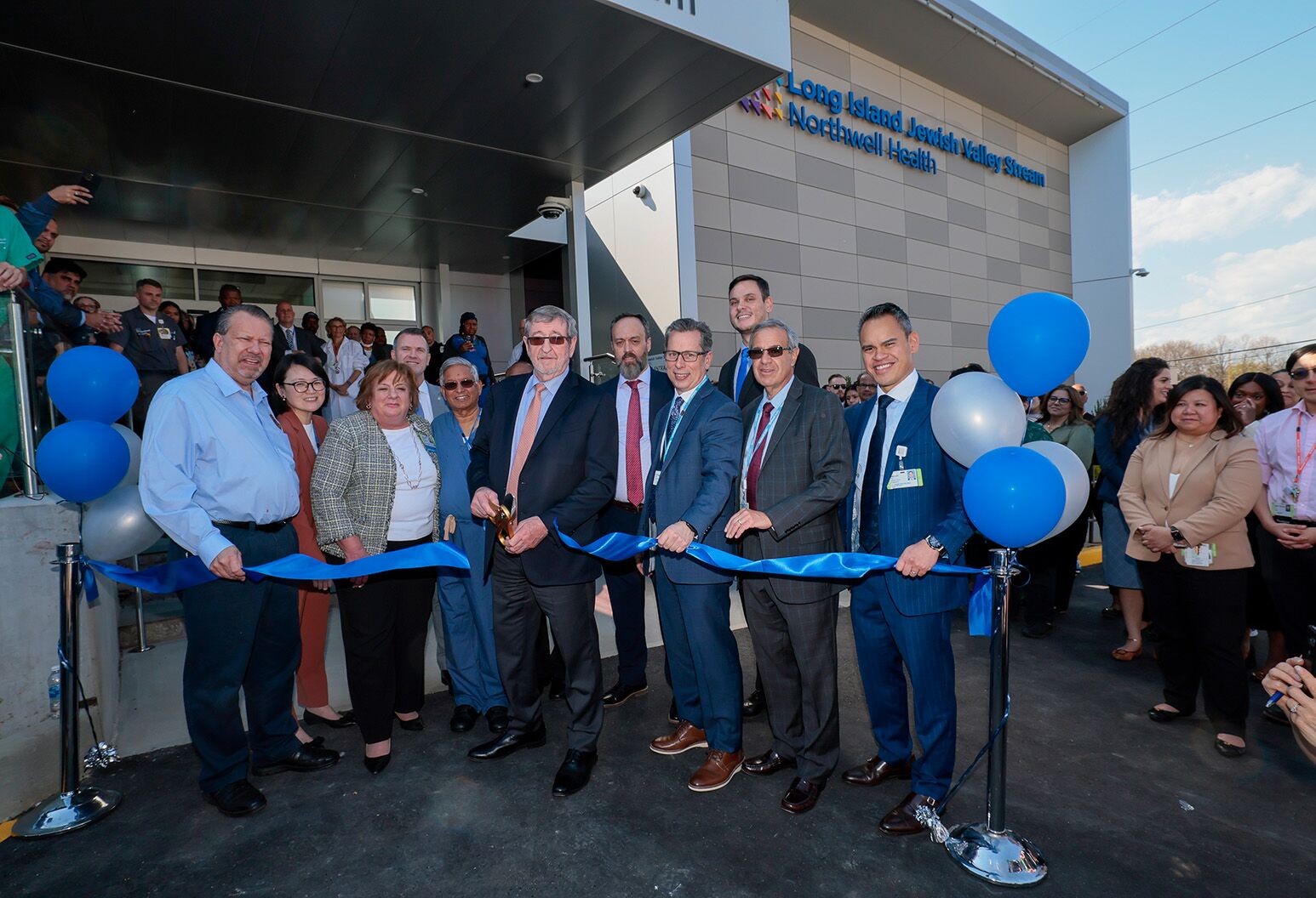 LIJ Valley Stream Hospital unveils $12.5M entrance, façade and lobby ...
