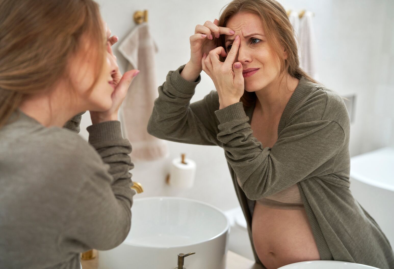 Adult Acne: How To Manage At Any Age | The Well by Northwell