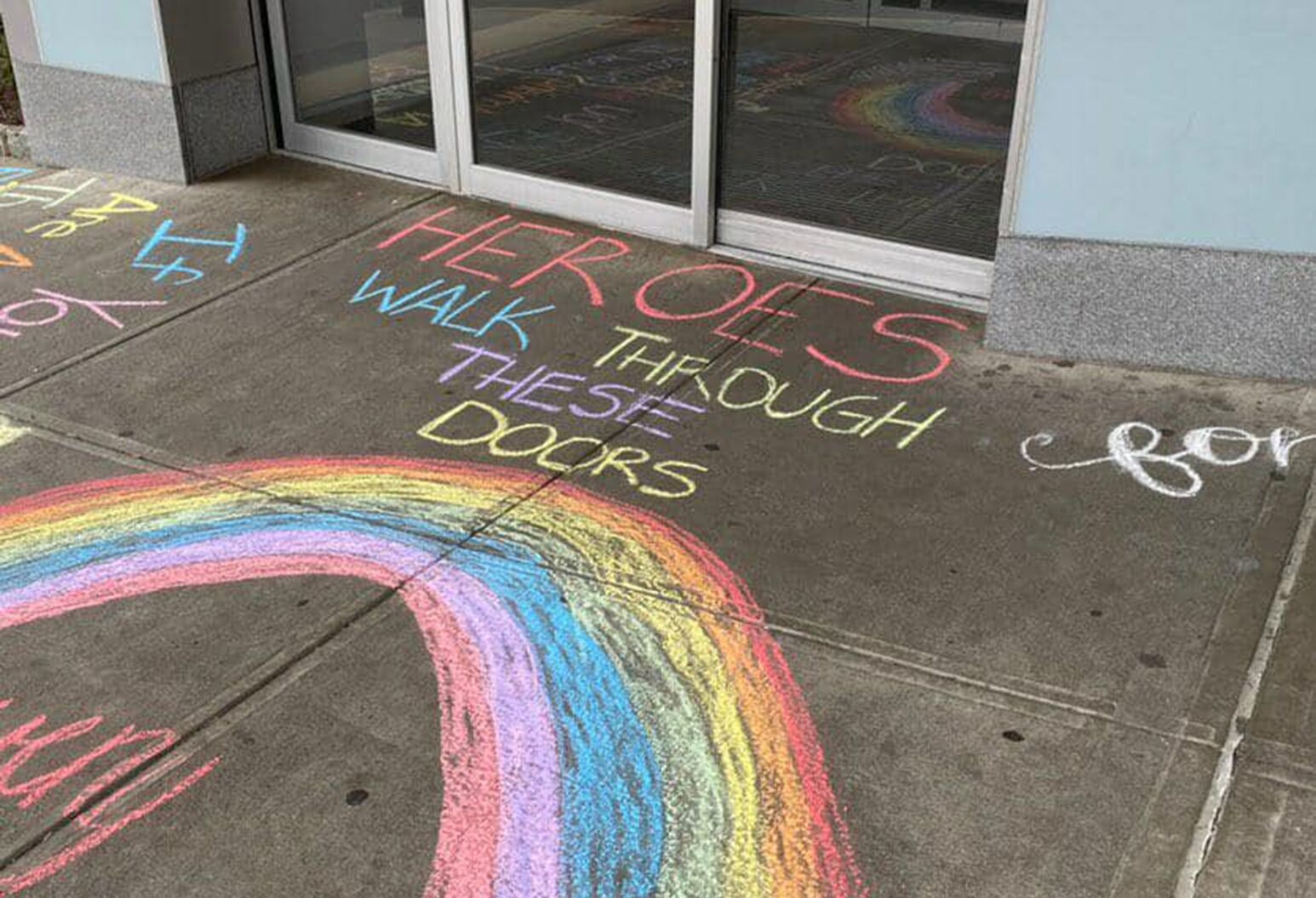 Riverhead celebrates its hospital workers with "Heroes Way" | Northwell ...